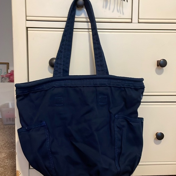 thirty-one | Bags | Thirty One Metro Retro Bag | Poshmark